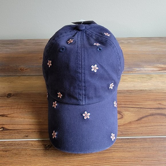 Life Is Good | Accessories | Life Is Good Ditsy Daisy All Over Print ...